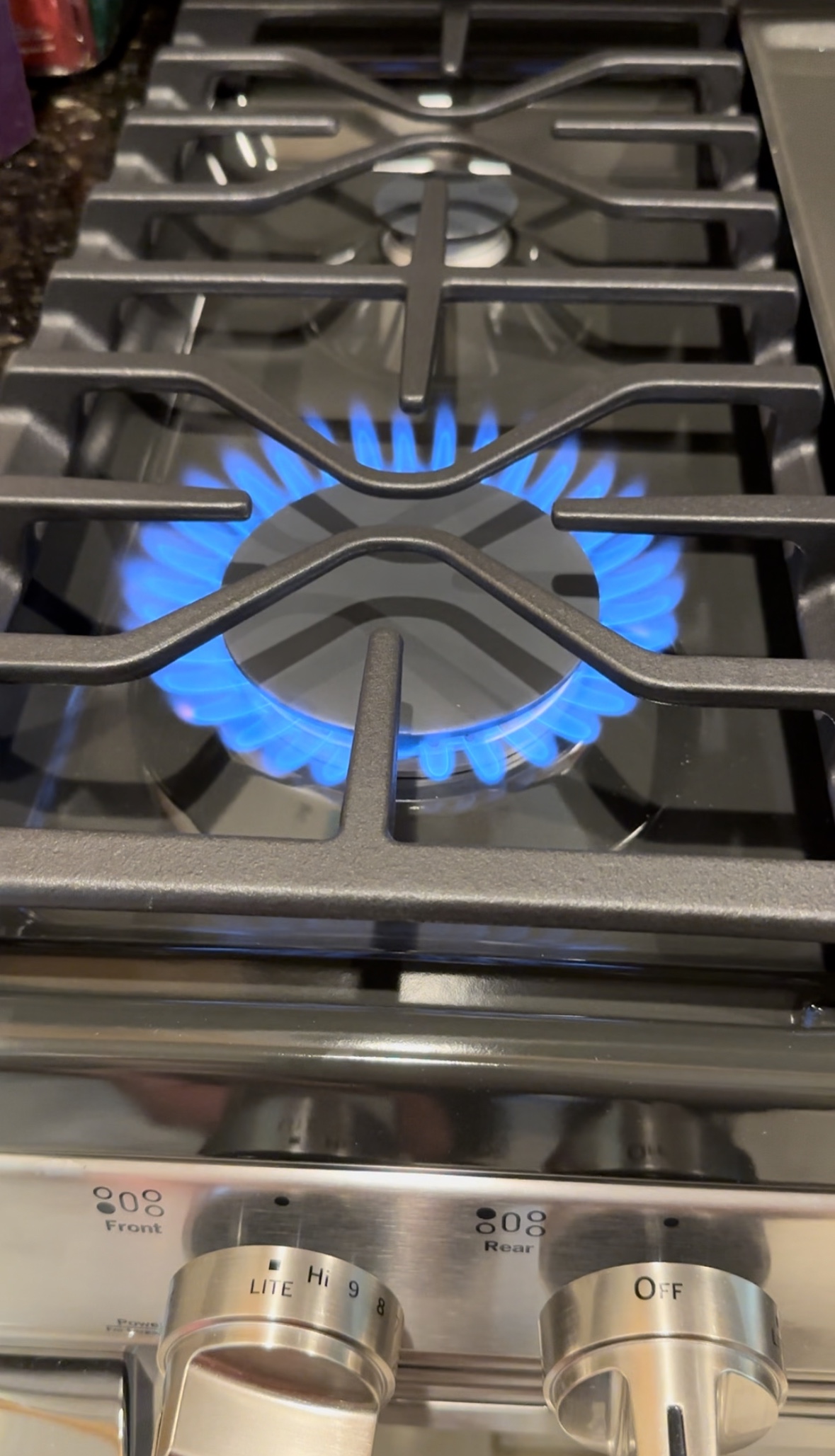 New gas stove installed and ready to roll – BrooksHouse